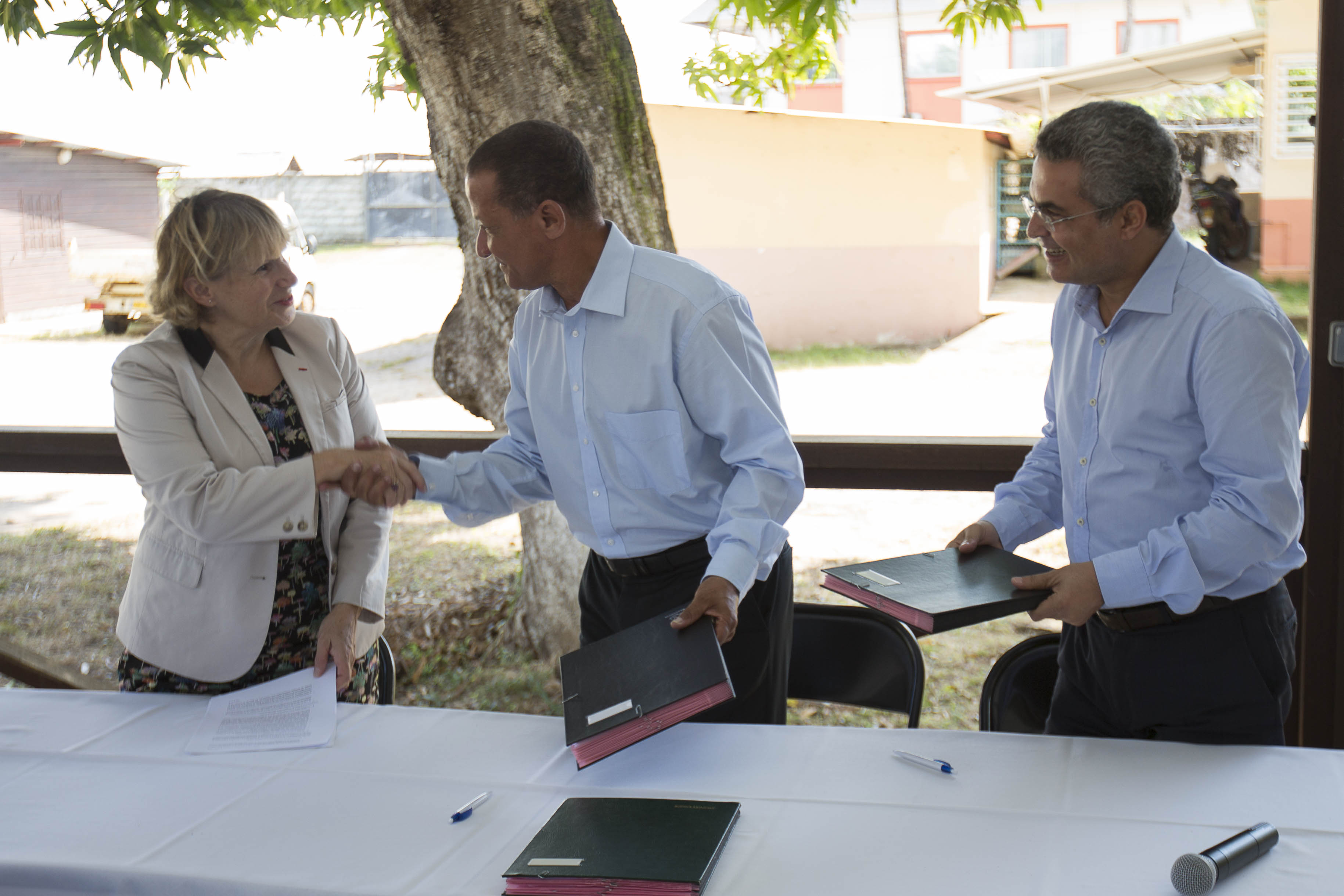 Signature d’un accord entre l’Institut Pasteur et la Région Guyane ...