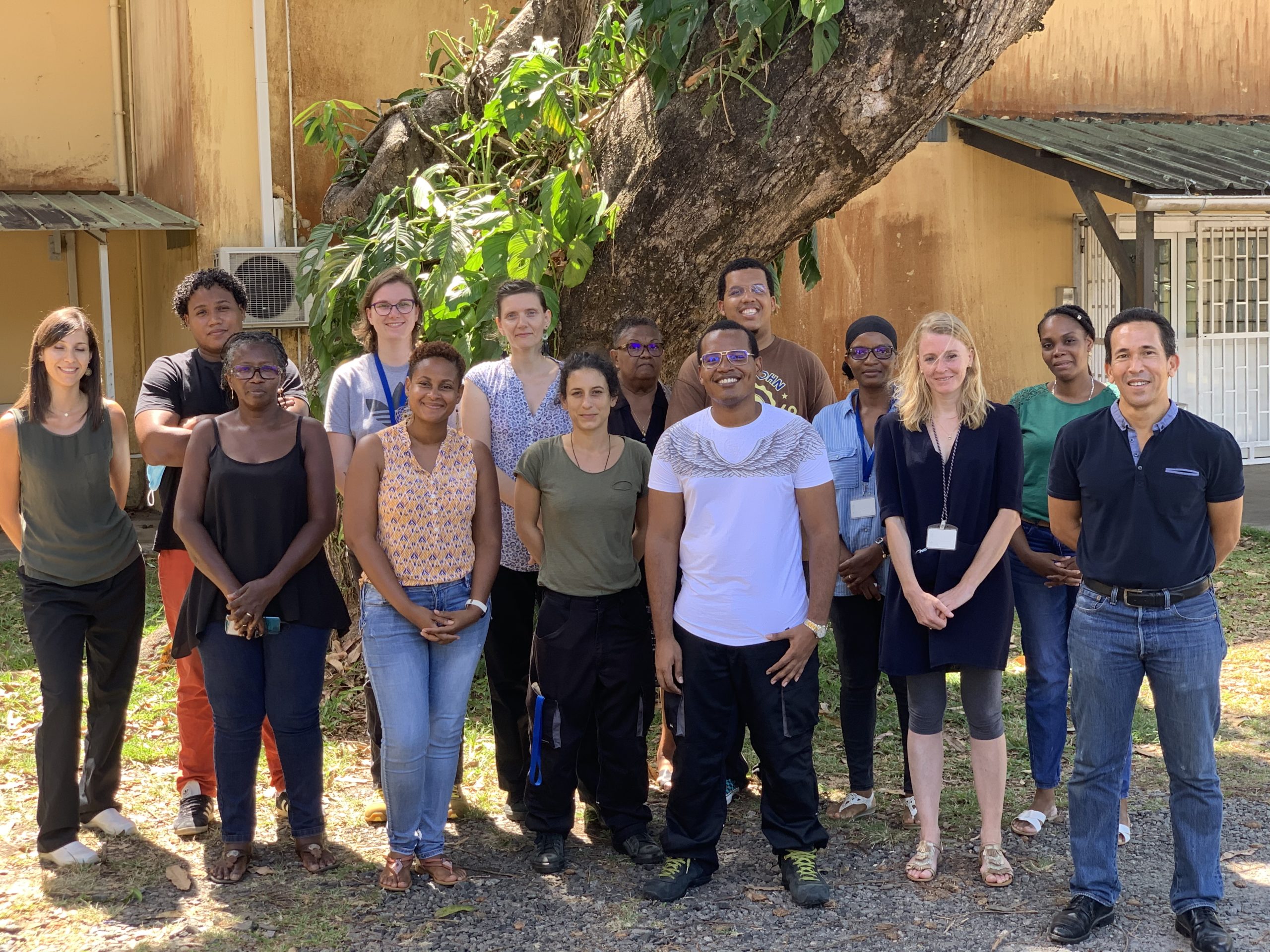 L’équipe du Laboratoire Hygiène et Environnement | Institut Pasteur de ...